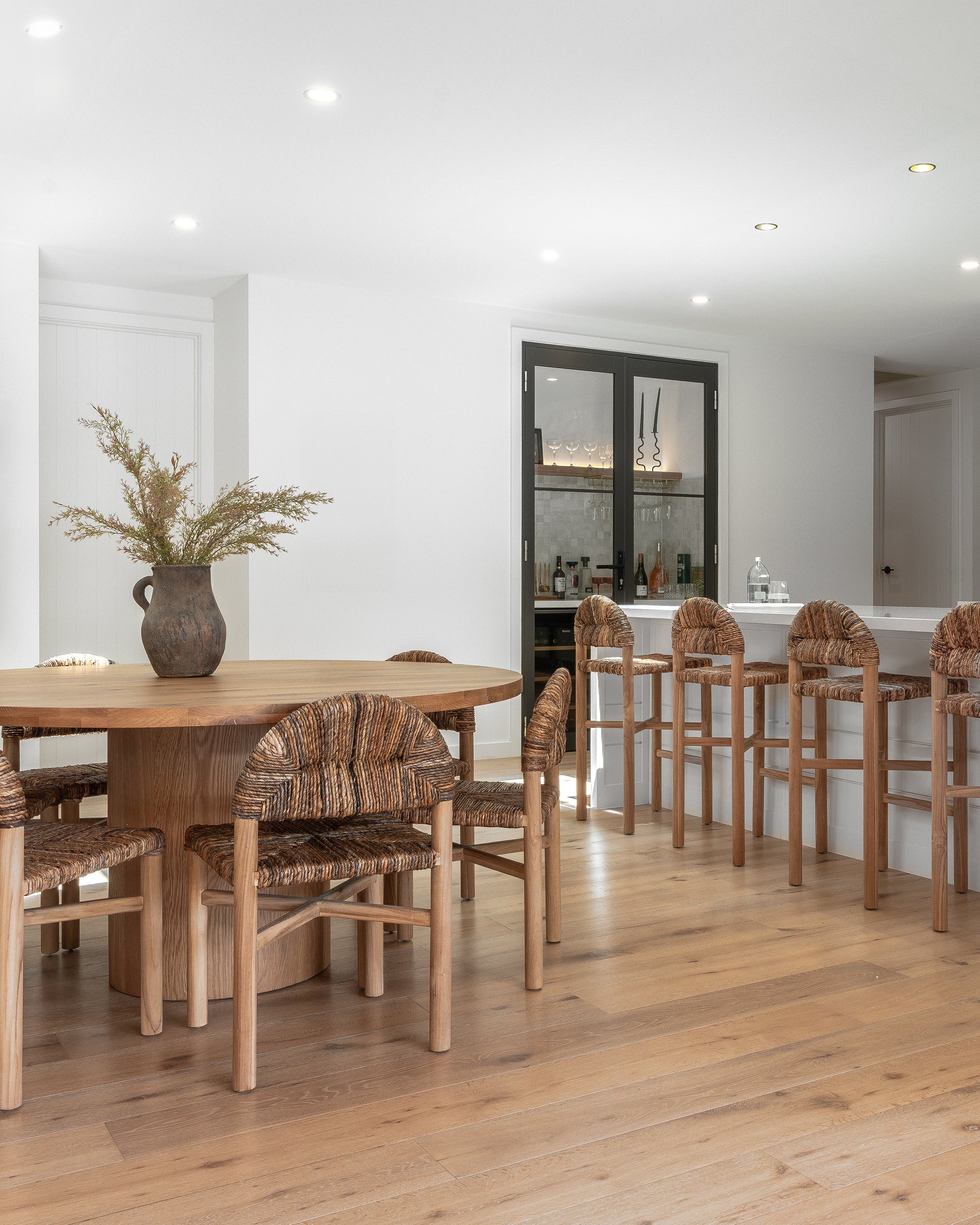 Amari Round Oak Dining Table – KULALA Living