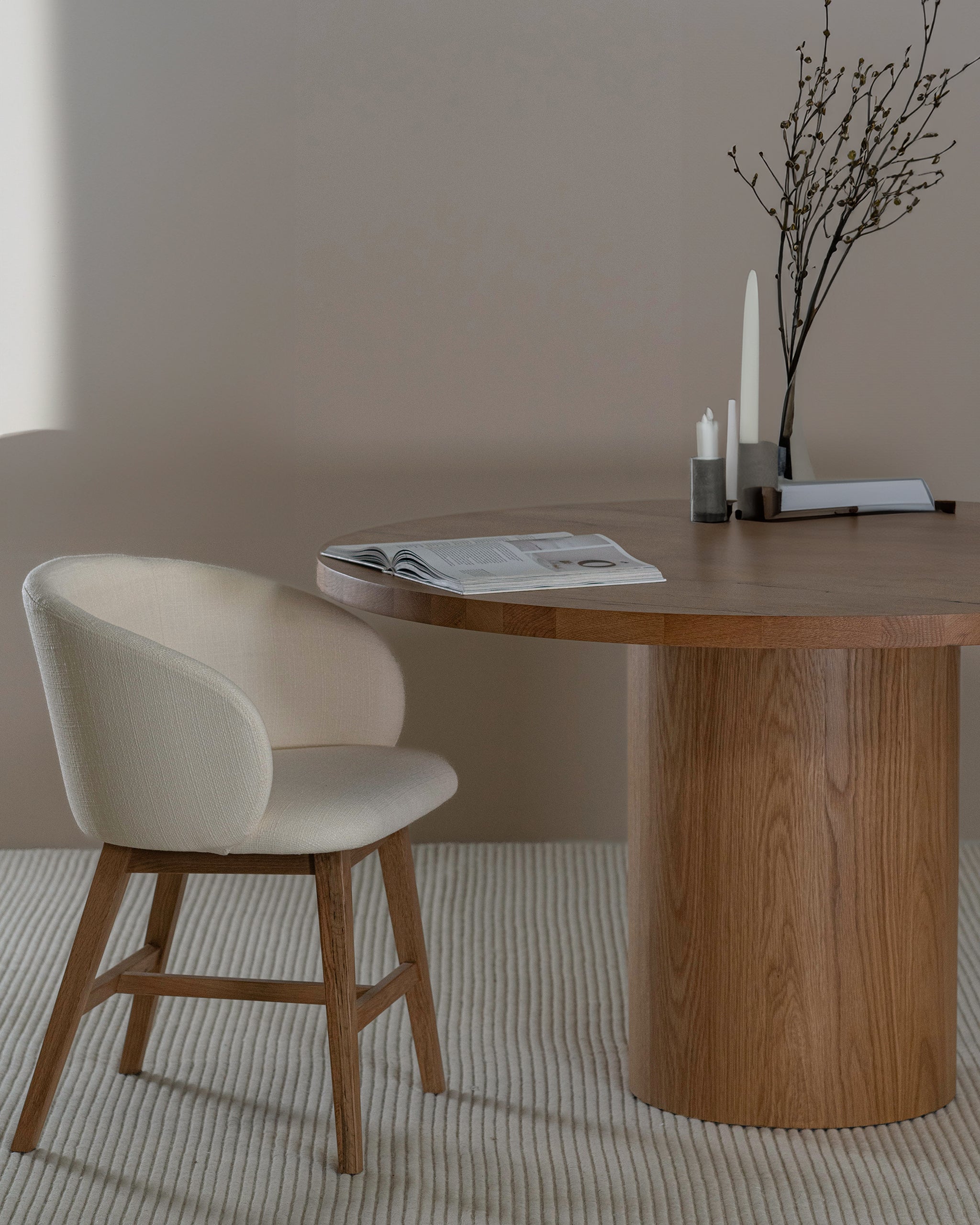 Amari Round Oak Dining Table – KULALA Living