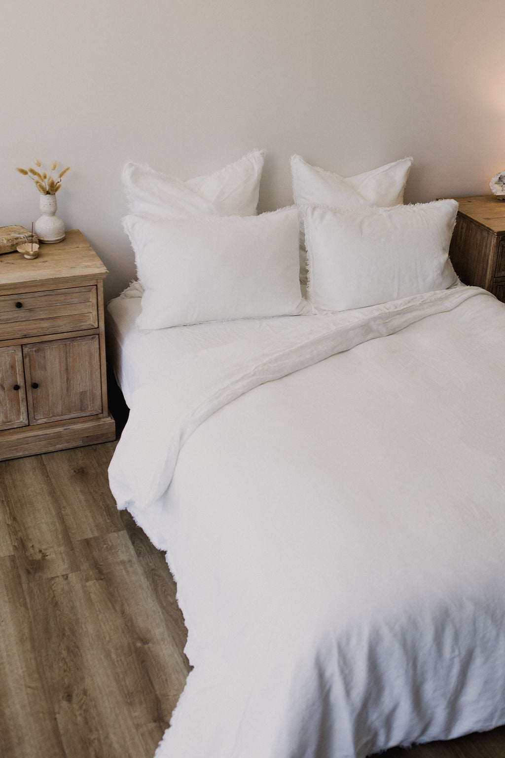 “Whistler” Frayed Linen Duvet Cover – KULALA Living